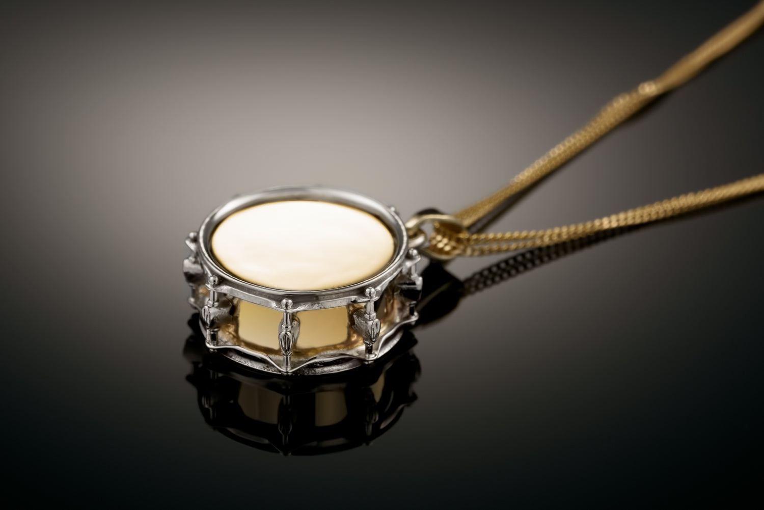 Unique items – ROY SHONEM